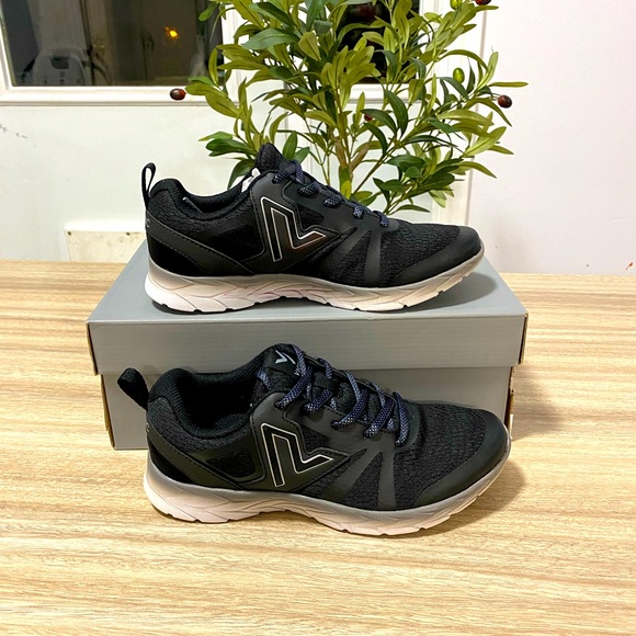 Vionic | Shoes | Vionic 335 Miles Black Gray Sneakers Athletic Walking ...
